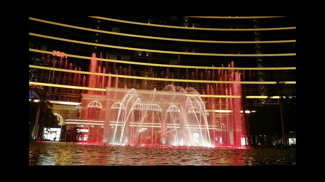 WYNN MACAO Night Water Show || Performance Lake Show - YouTube