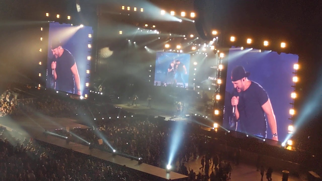 Luke Bryan "Livin' on a Prayer" - YouTube