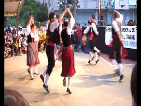 Sicilian traditional folk dance 3: Matroccola - YouTube