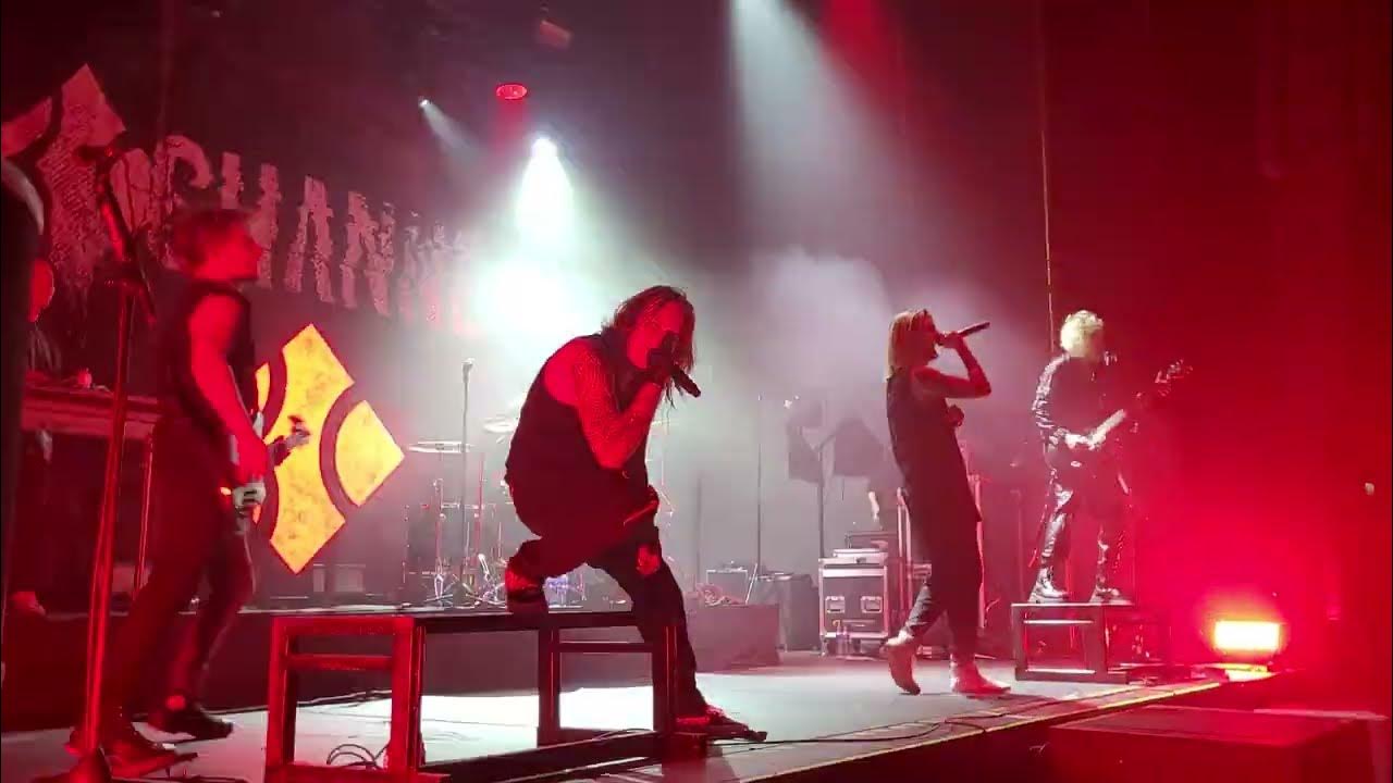 Blind Channel - FLATLINE - Live Tama Poznań - YouTube