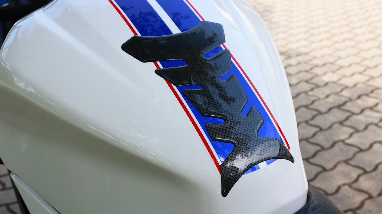 Honda CB500F - Tank Pad Installation - YouTube