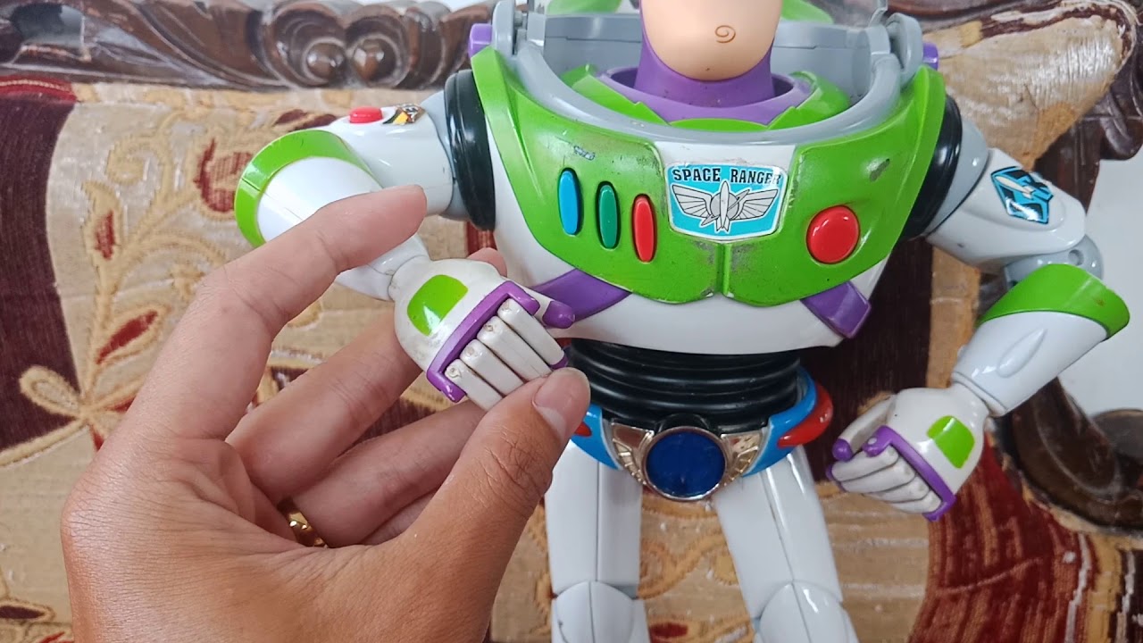 Review buzz lightyear utility belt - YouTube