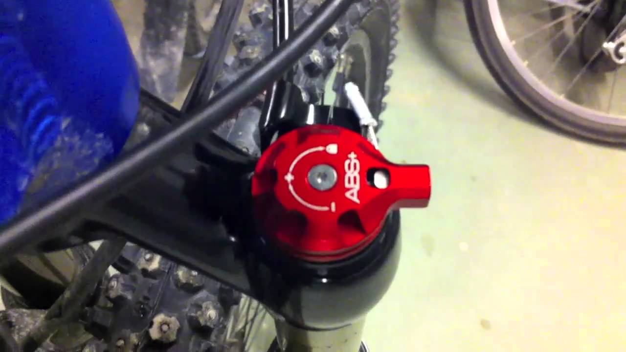 Manitou Integrated Lock-Out - YouTube