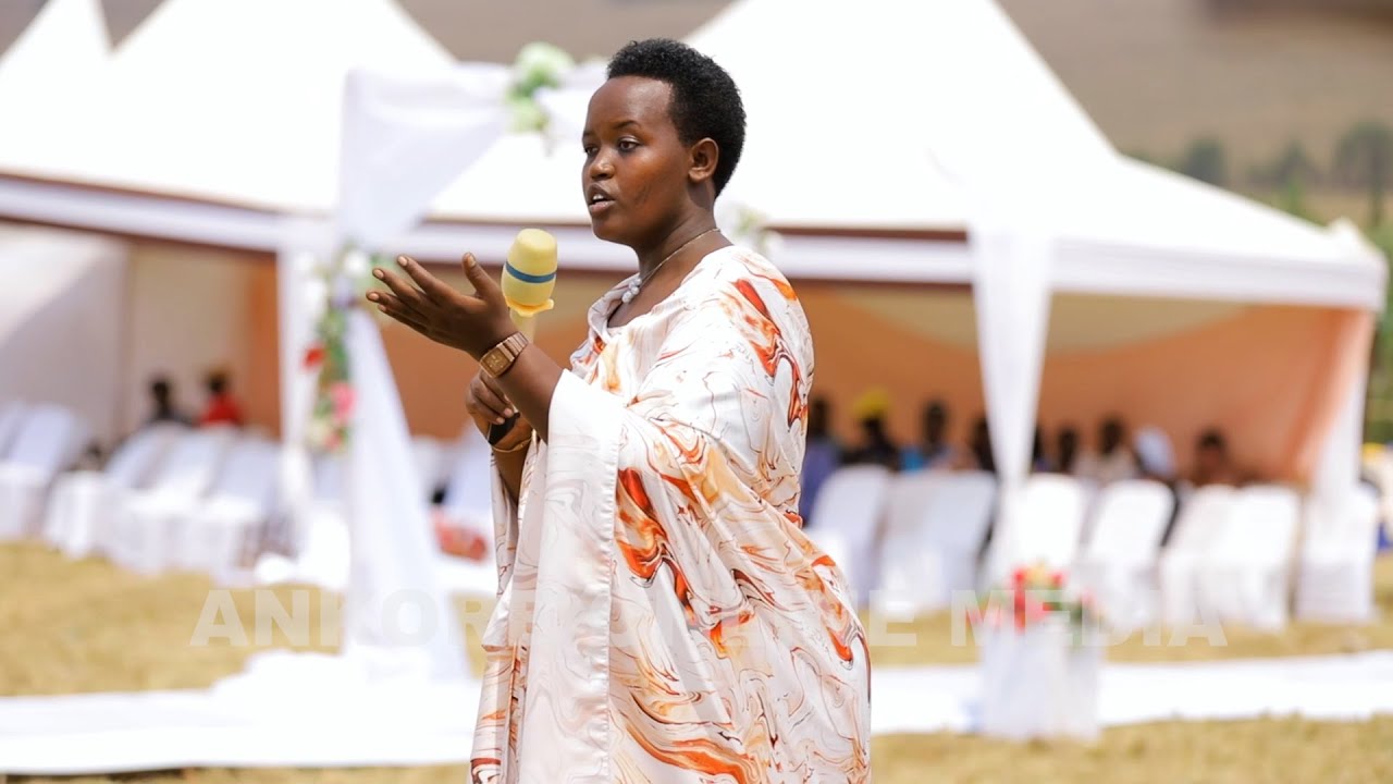 Kinyarwanda Gospel song at Okuhingira - YouTube