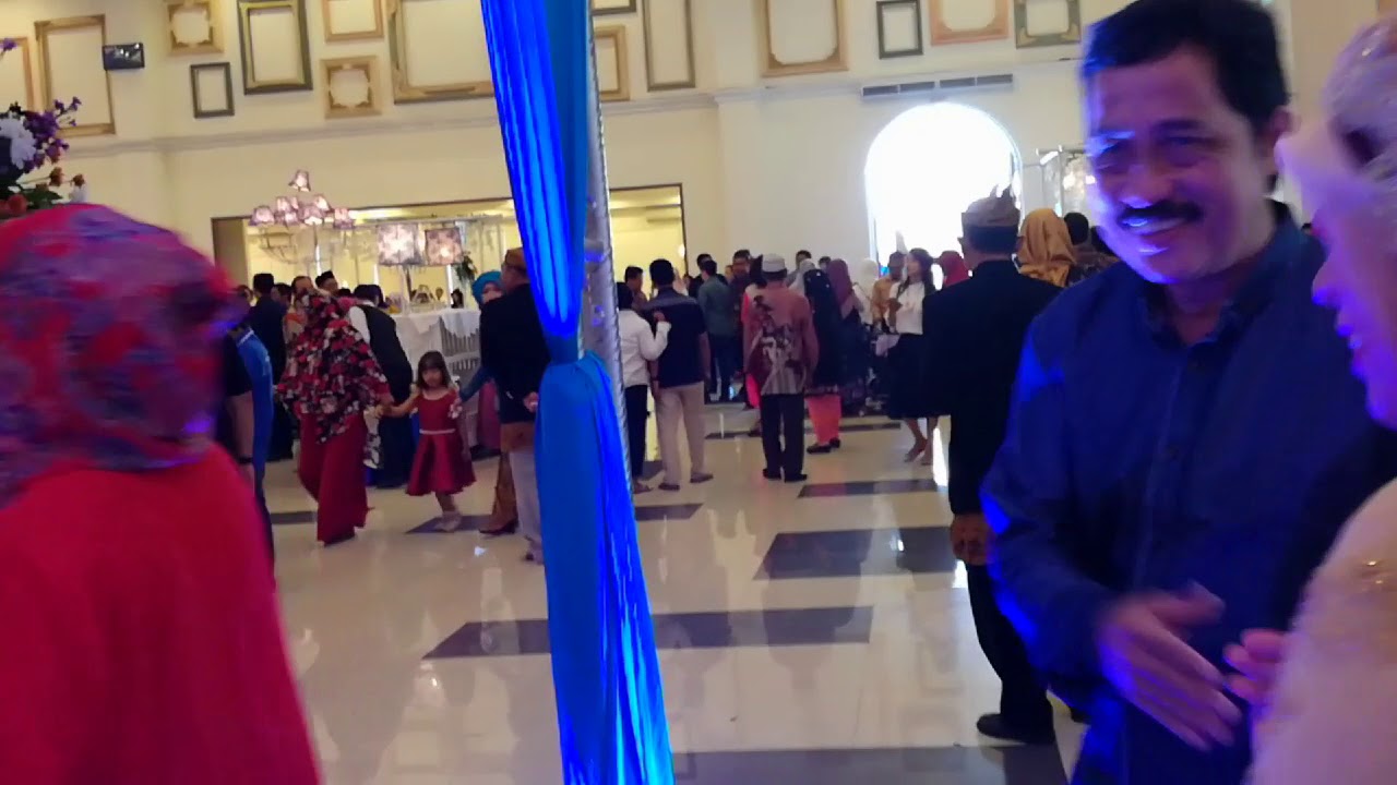 Tamu VIP di resepsi Fian&Ayu #rizkysalem - YouTube