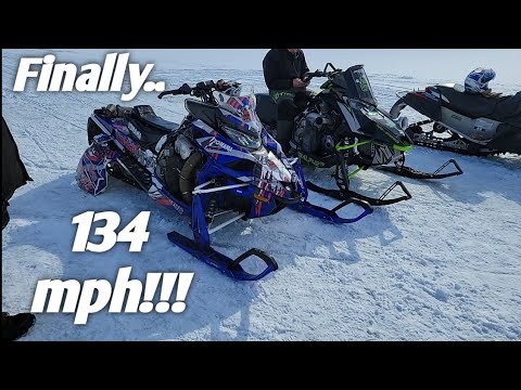 134 mph!!! Sidewinder VS ZR 9000 Both Are Fast Sleds!!! - YouTube