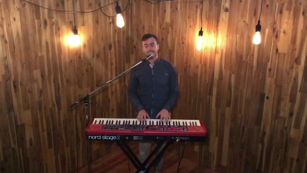 Piano Man - keyboard solo - Billy Joel (GENR8 live sessions), Matt ...