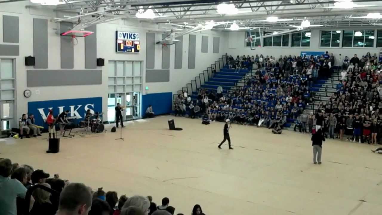 Curtis High School Homecoming - Senior Octet - YouTube