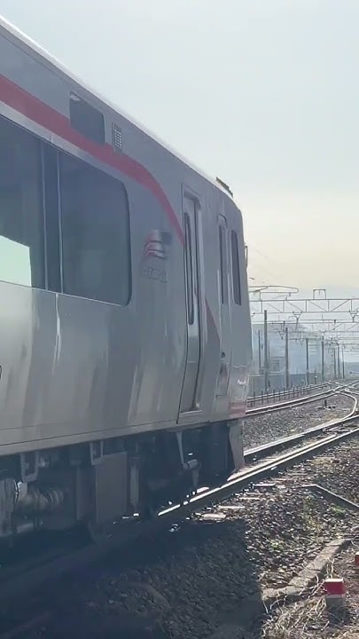 HC85 2両編成 - YouTube