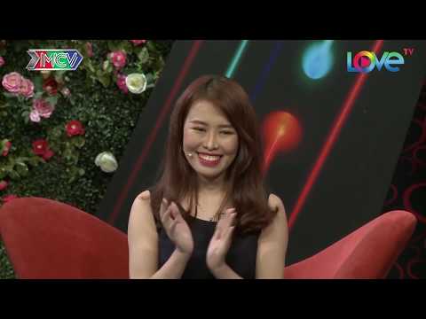Cặp đôi như bước ra từ ngôn tình thầy giáo soái ca và nữ trợ lý xinh đẹp