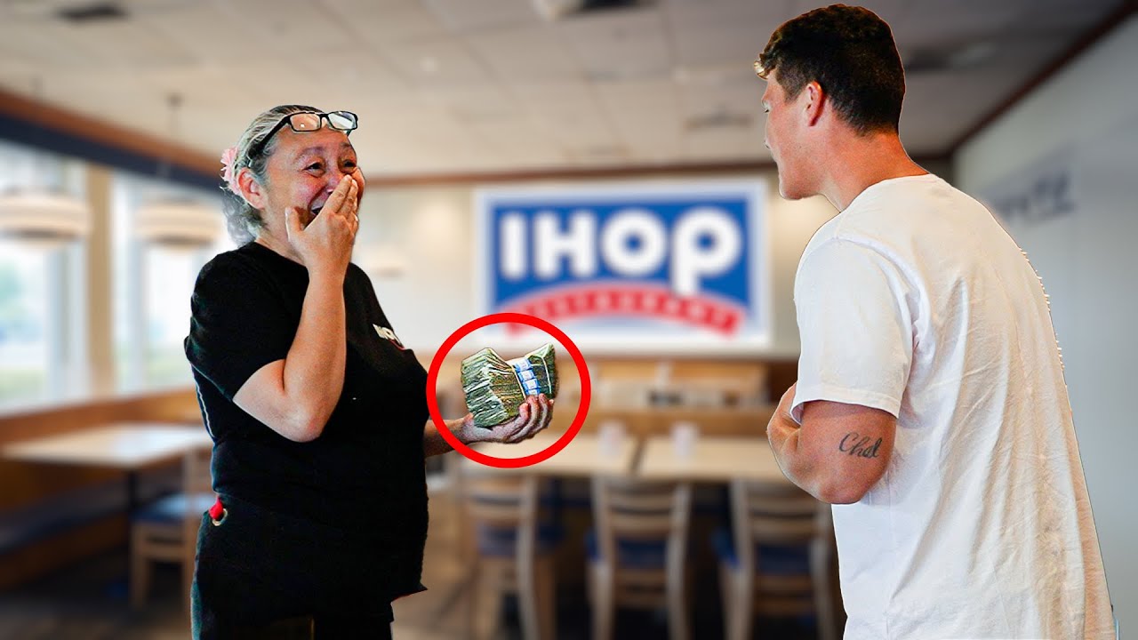 Tipping Waitresses $500! - YouTube