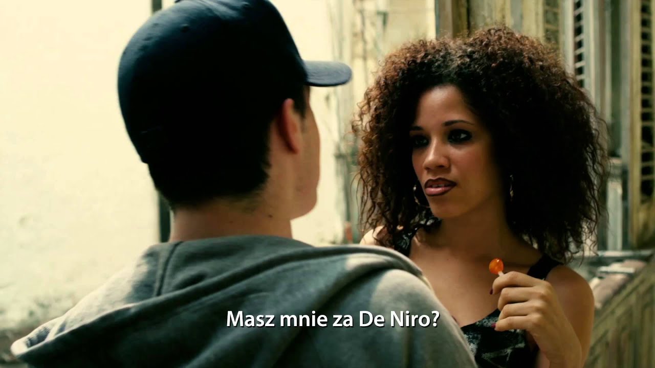 JOSH HUTCHERSON podrywany przez piękną Kubankę - 7 DNI W HAWANIE - w ...