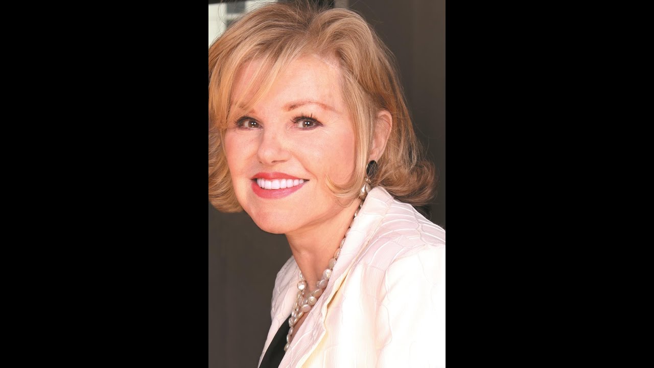Superbwoman Sundays at 7 with Anne Akers - YouTube