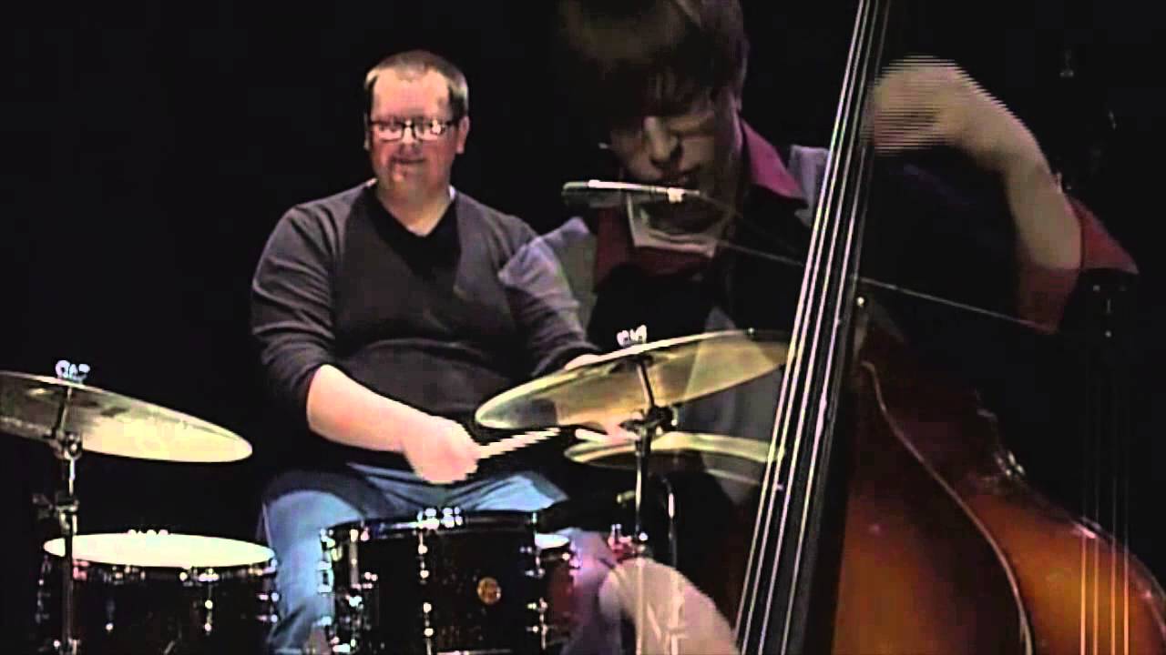 Mike Malone Trio: Kelly's Blues - YouTube