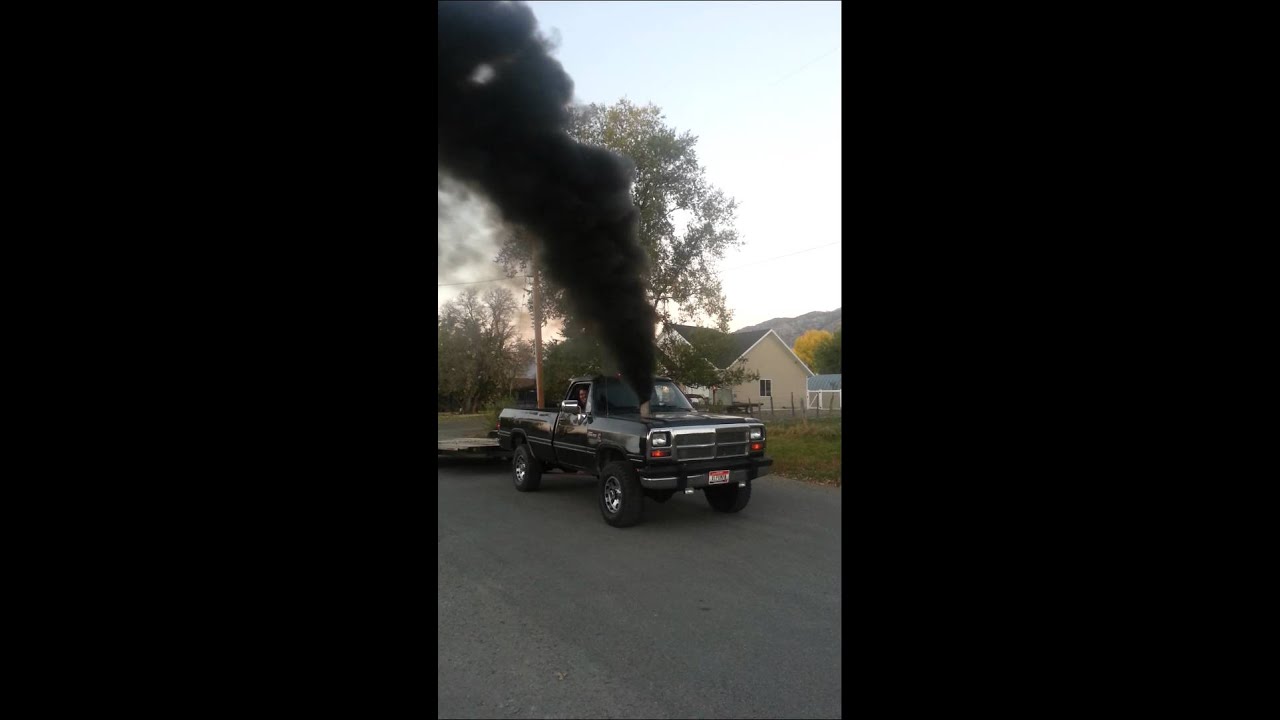 1st gen Cummins epic burnout - YouTube
