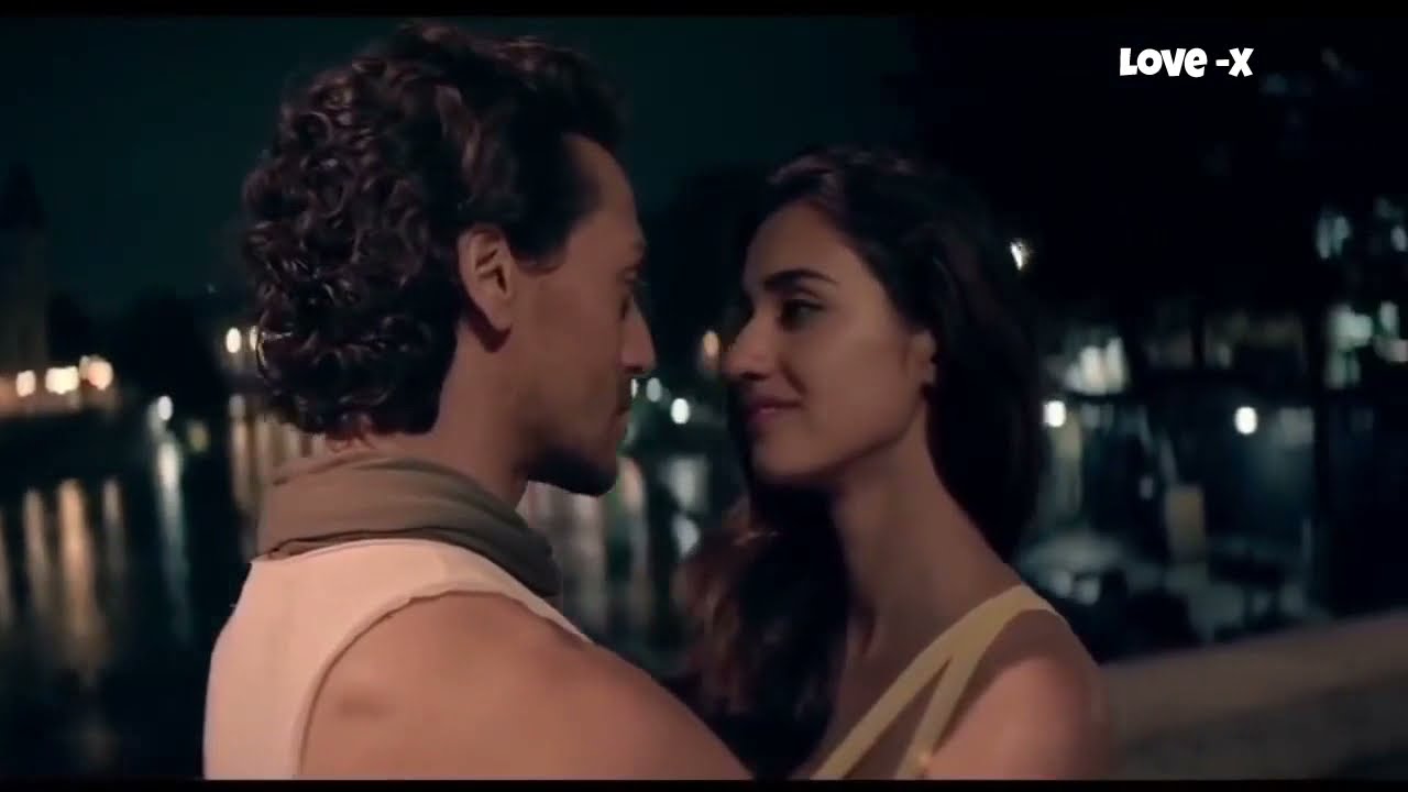 Disa Patani all hot kissing scene 720p - YouTube