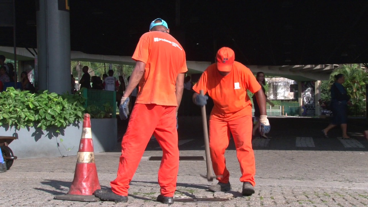 Terminal do Valongo recebe serviços de zeladoria - YouTube