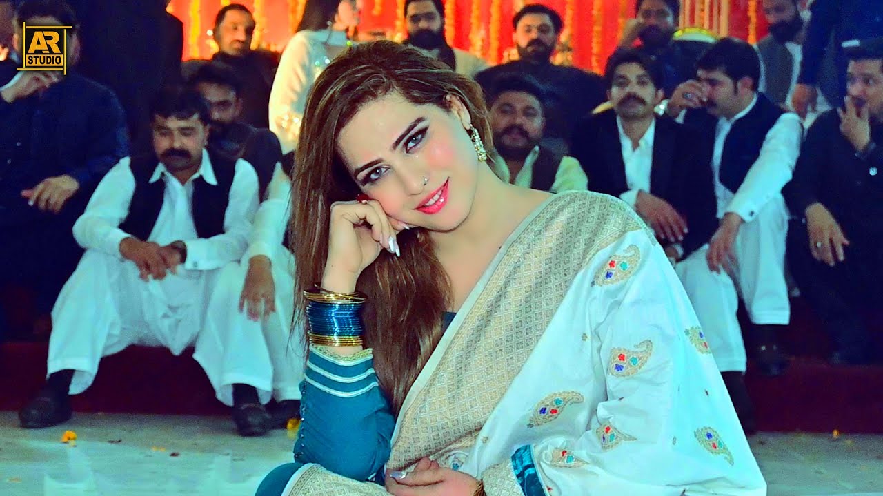 Pari Paro Saraiki Song Dance Performance 2025 | ARSTUDIO OFFICIAL | Bhalwal Show - YouTube