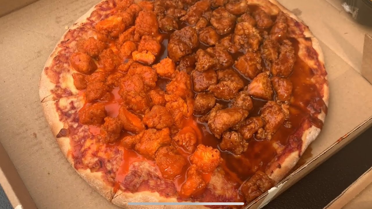 Ya conocen la pizza de boneless la kijada de pitbull si - YouTube