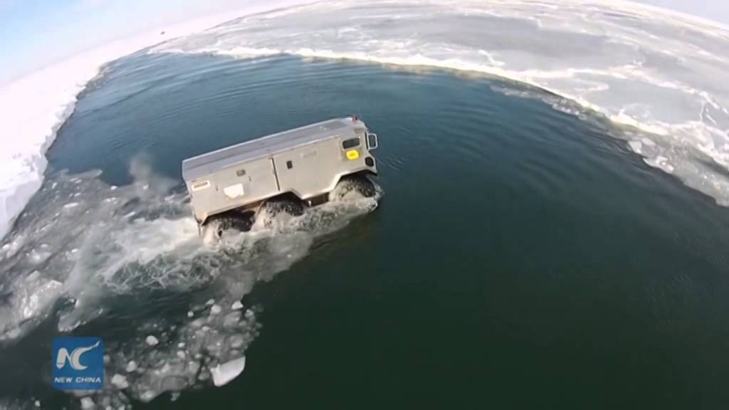 RAW: Russian vehicle passes test for planned North Pole drive - YouTube