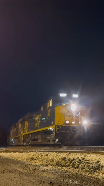 CSX 7087 CM44AC leads CSX B706/M404 Combo w/ CSX 1836 ES44AH “RF&P” trailing through Piscataway ...