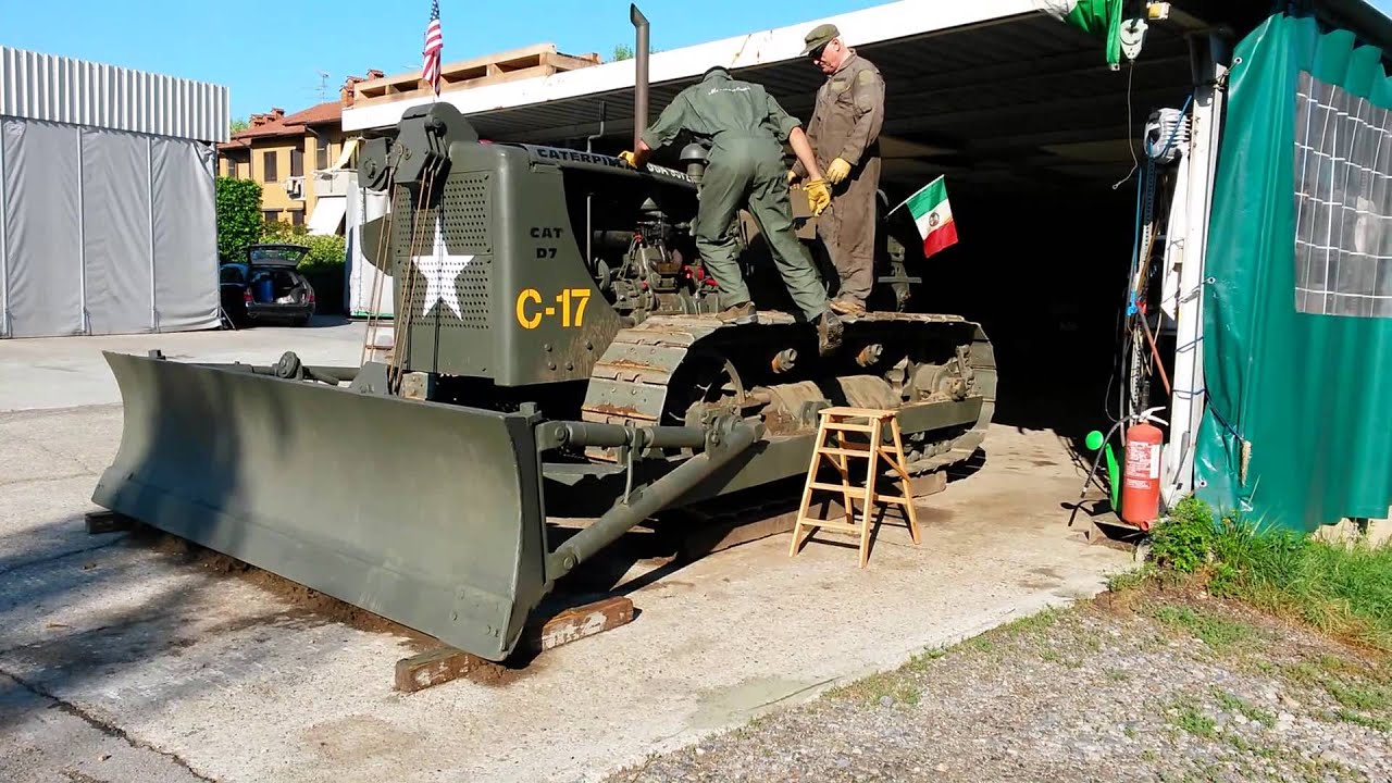 Caterpillar D7 4T - accensione con il pony motor - YouTube