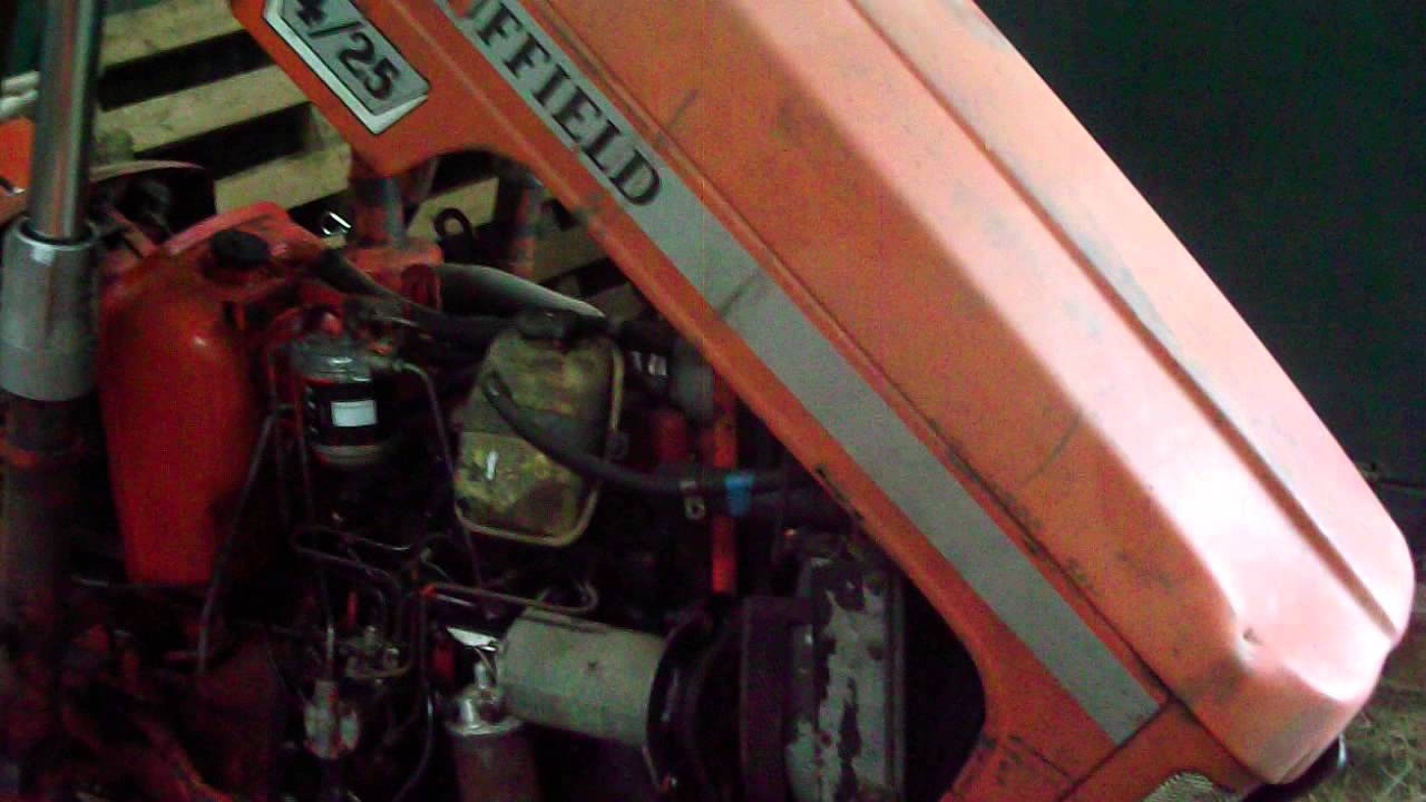 Nuffield 4/25 run up - YouTube