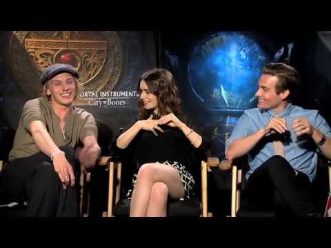 Ölümcül Oyuncaklar Röportaj :  Lily Collins, Jamie Campbell Bower ve Kevin Zegers
