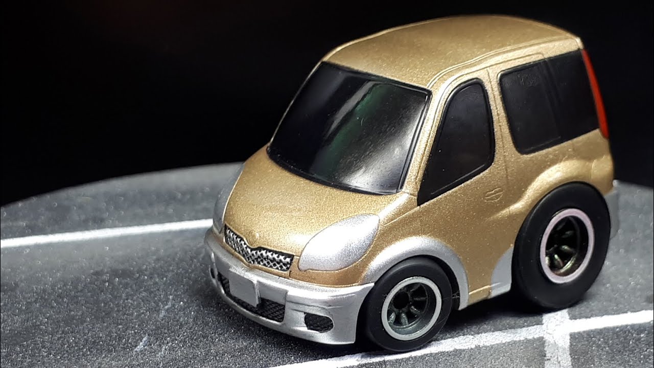 Tooned Toyota Fun Cargo by ChoroQ STD 55 & wheelswap Choro Choro-Q ...
