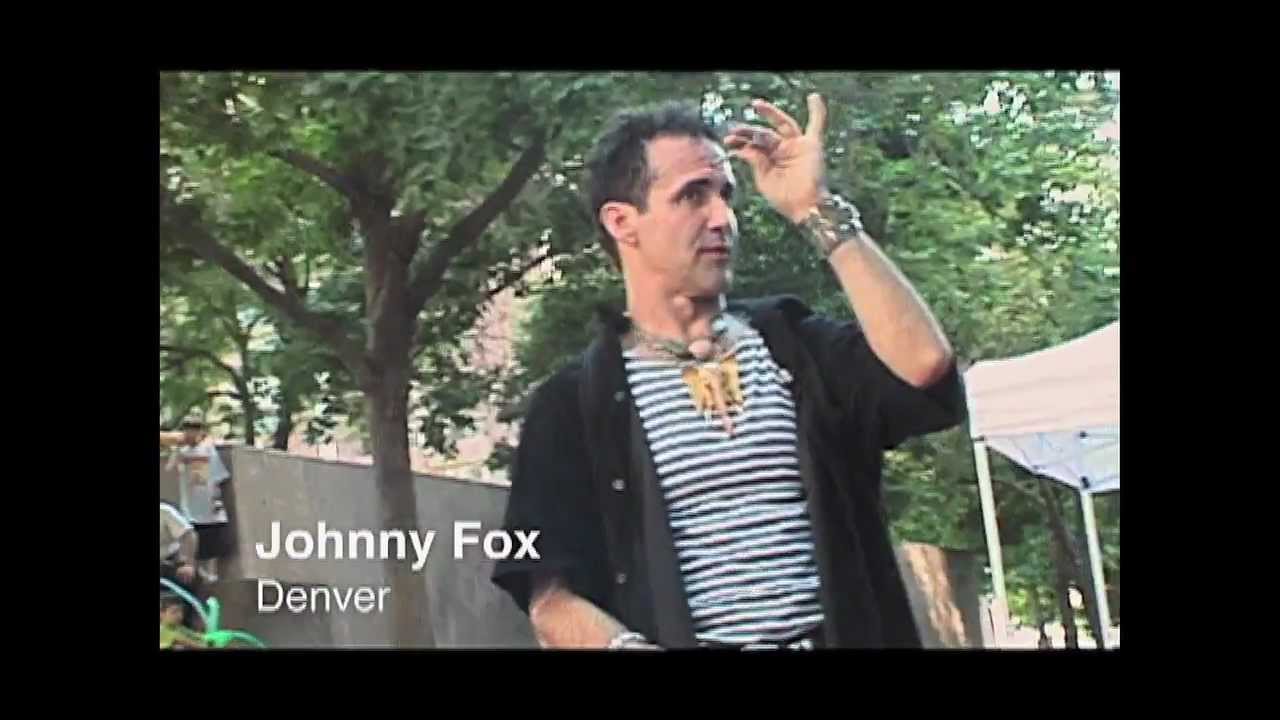 Johny Fox Nail in Nose Buskers; For Love or Money - YouTube