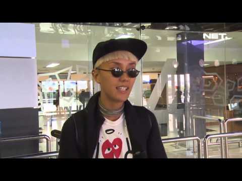 Entertainment - Fahrani Launching design kacamata di Eropa