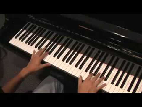 RESIDENT EVIL OUTBREAK (PIANO TUTORIAL) - YouTube