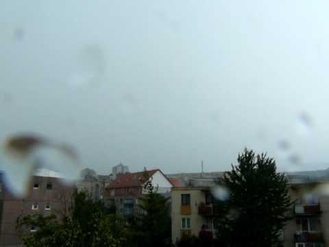 Vreme orajoasa Deva 02 august 2009 003 - YouTube