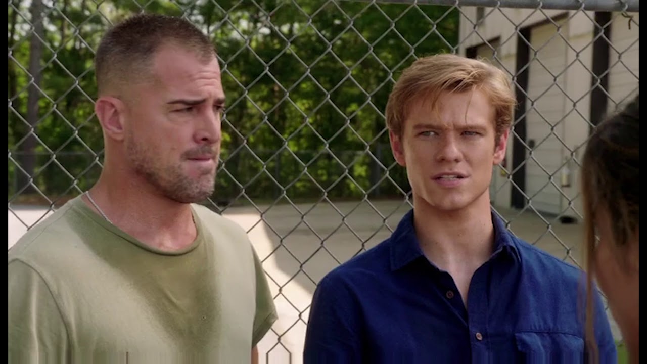 Macgyver: Pepper bomb - YouTube