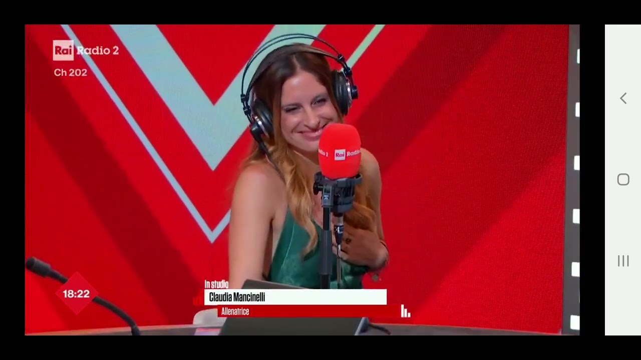 Claudia Mancinelli entrevista - YouTube