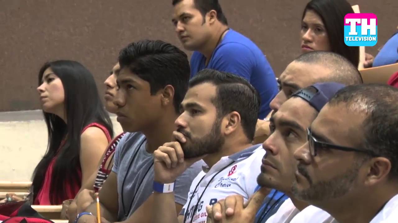 Héctor Huitzil comparte sus conocimientos en Tabasco - YouTube