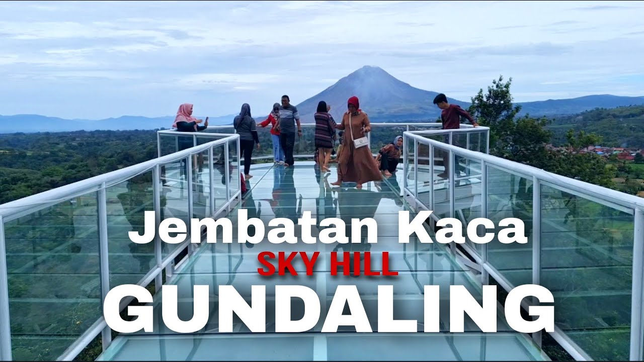 Jalan Jalan ke Jembatan Kaca Sky Hill Gundaling | Bukit Gundaling - YouTube