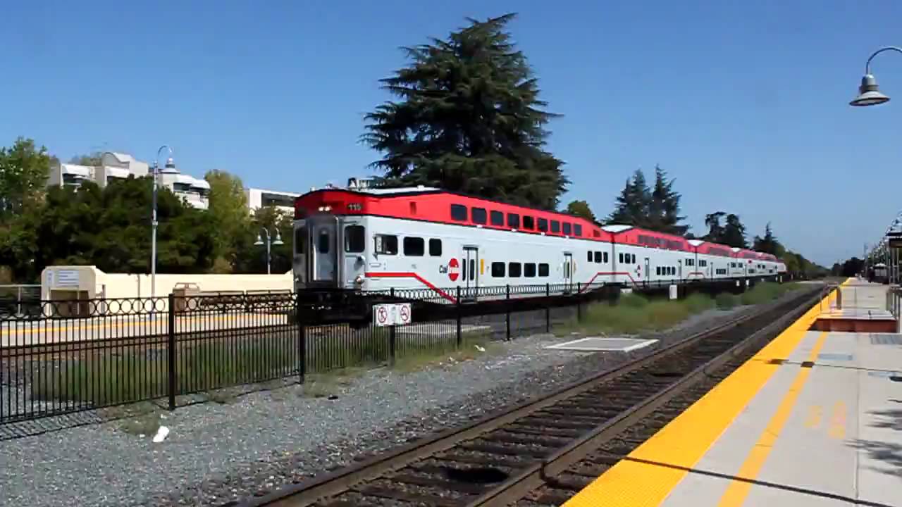 Caltrain Train # 257 at Palo Alto, CA - YouTube