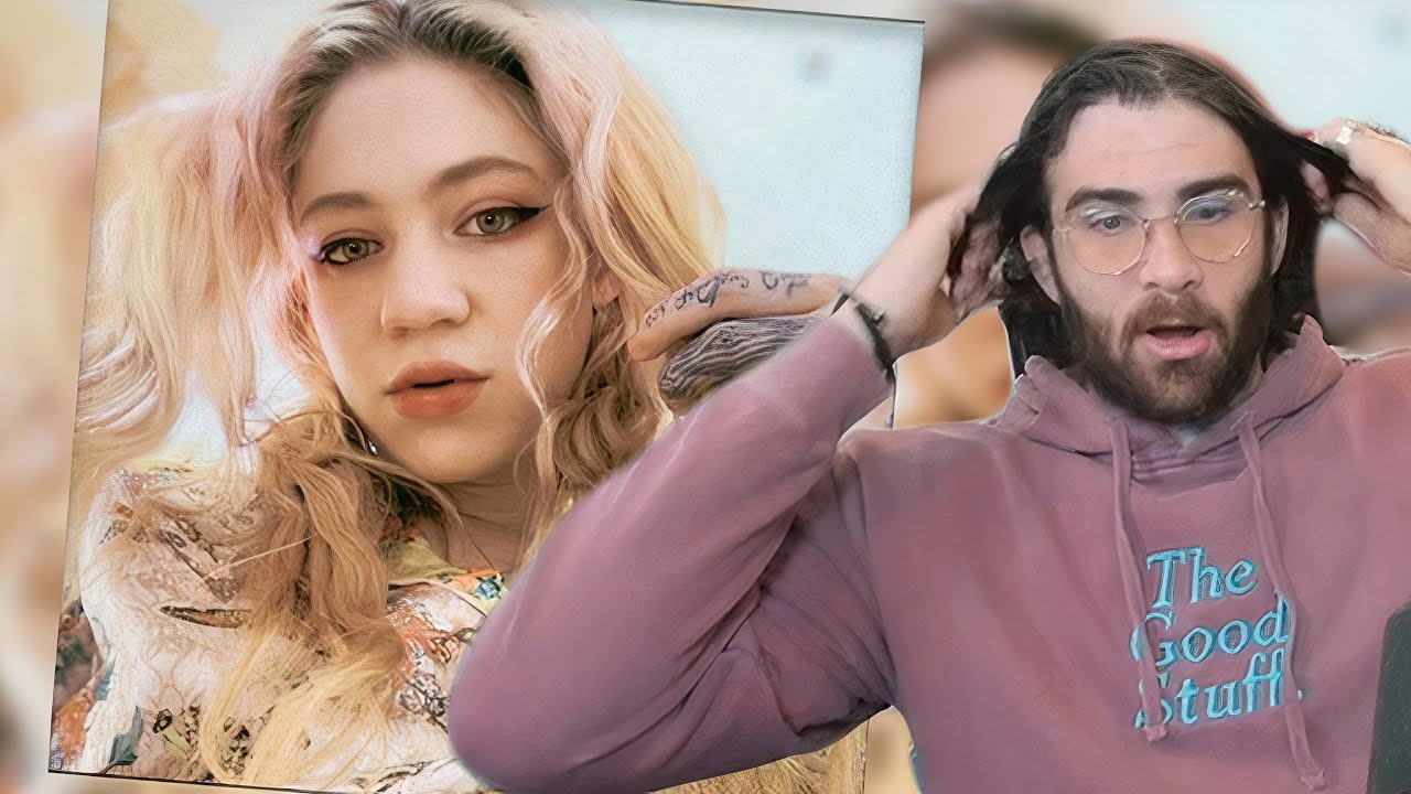 Grimes has a Special Request for Hasanabi - YouTube