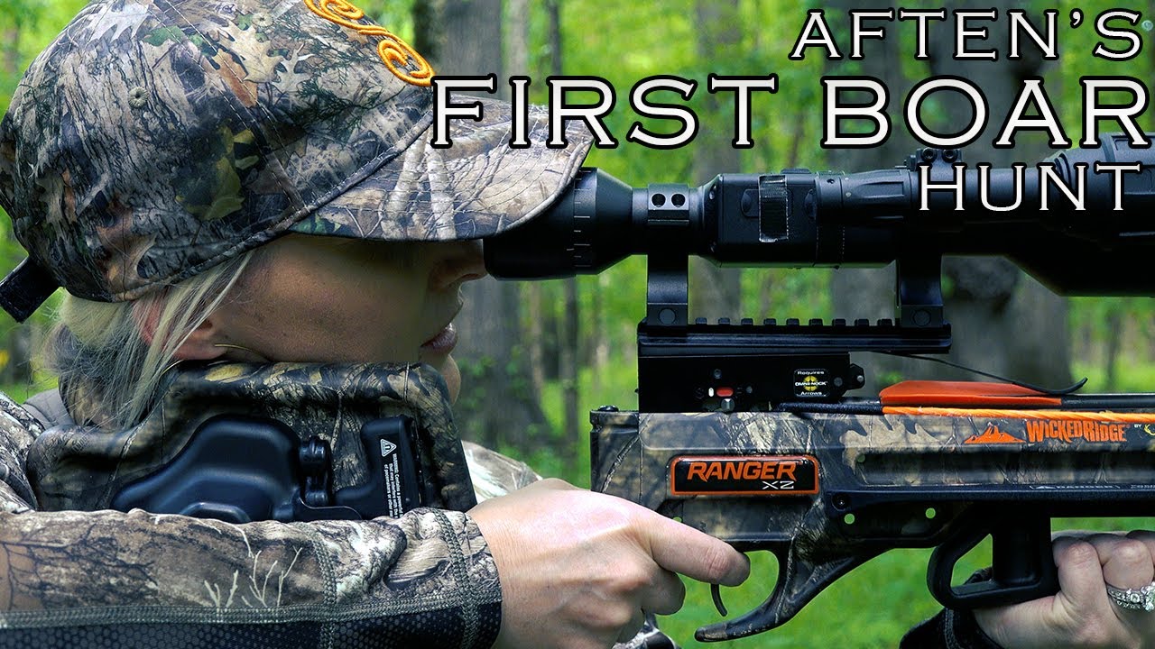 Aften's FIRST BOAR HUNT! NIGHT VISION CROSSBOW Pig Hunt! Doubled on my ...