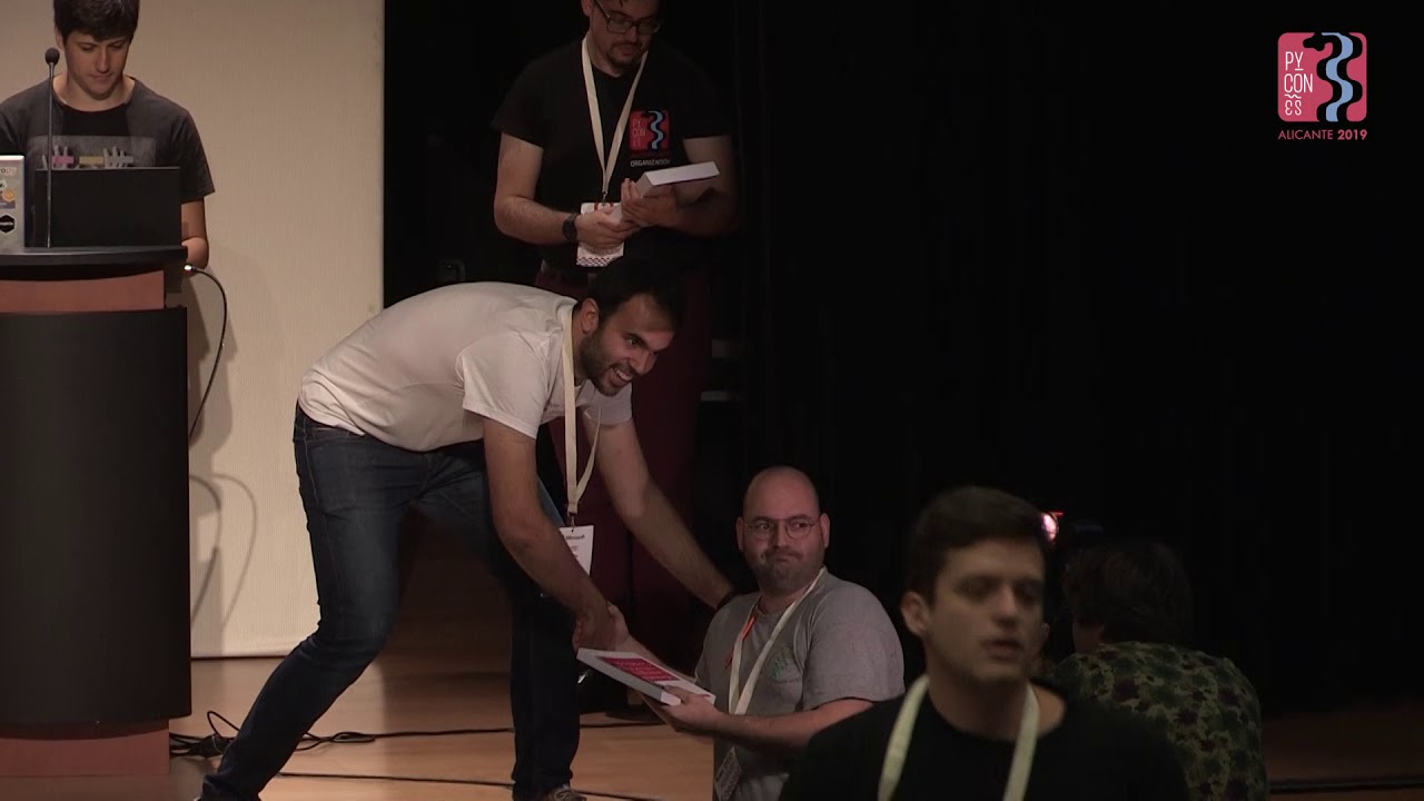 PyConES 2019 CLAUSURA - Juan L. Cano, Daniel Domene, Zuria Bauer, Mario ...