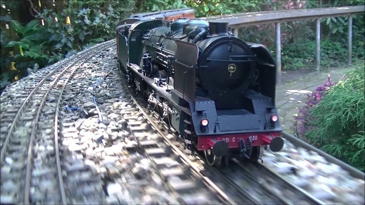 PLM Pacific locomotive with a teak CIWL train by RivaRossi and Dottori ...