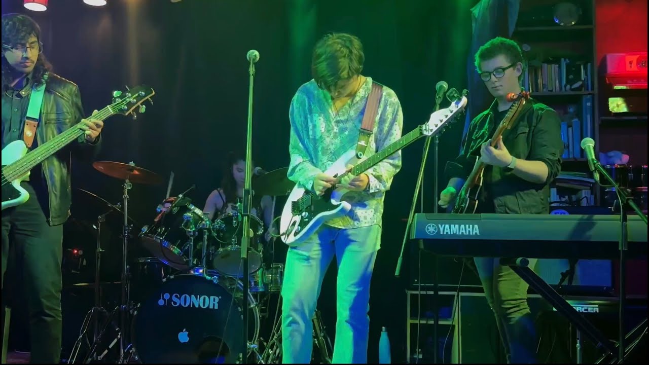 Adam Schranz - Rush Me To The Hospital (Live At Smiths Alternative ...