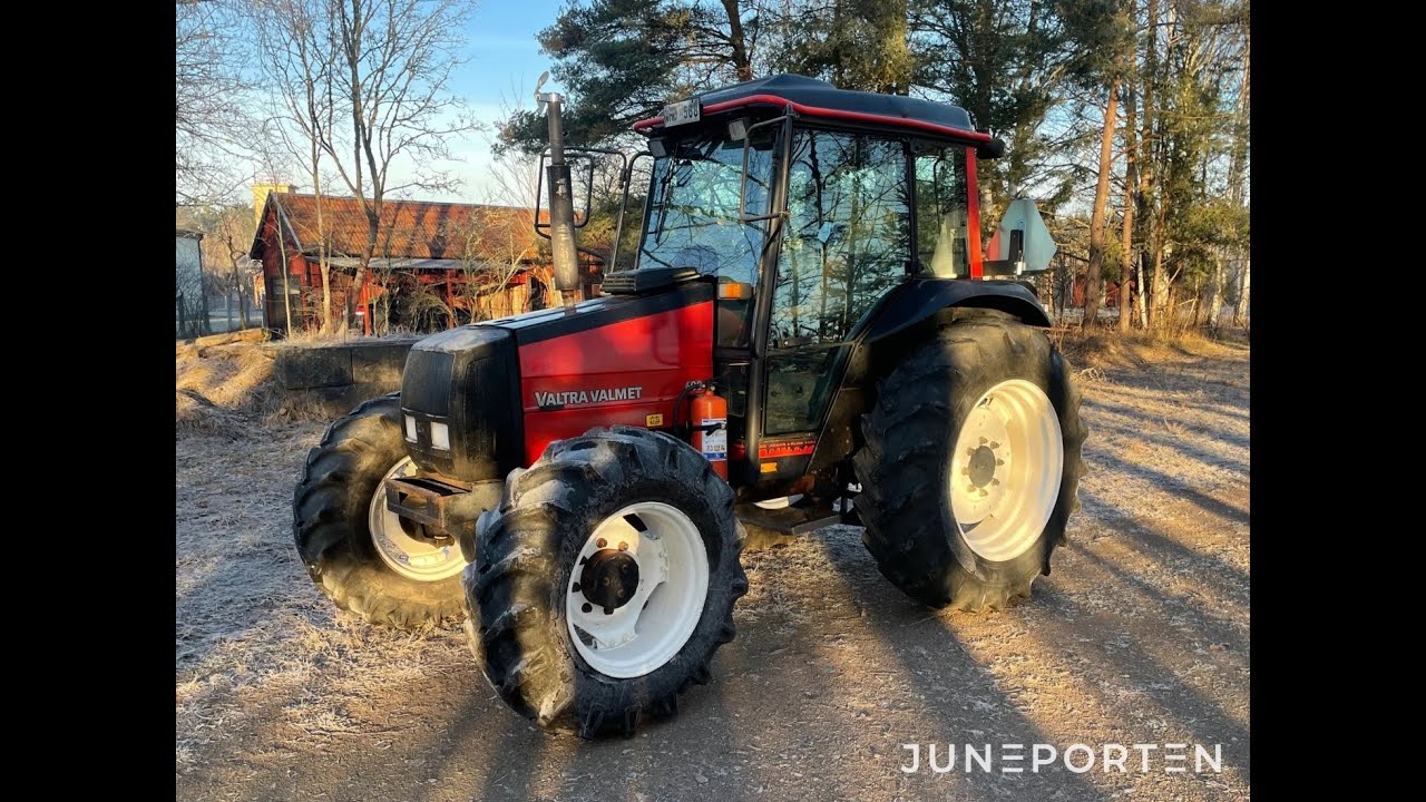 Köp Valtra 600 4WD med skogshytt | 576715 - YouTube