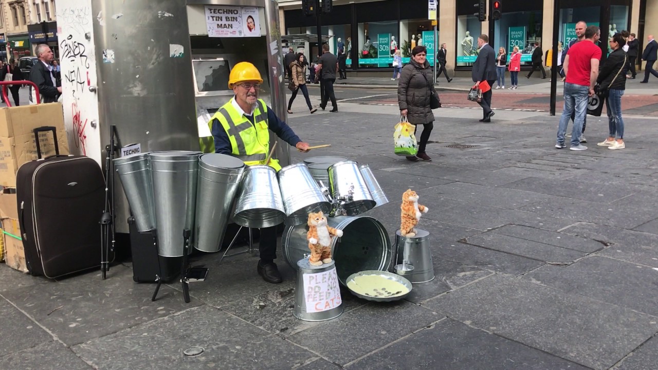 The Techno Tin Bin Man (And His Dancing Cats) - YouTube
