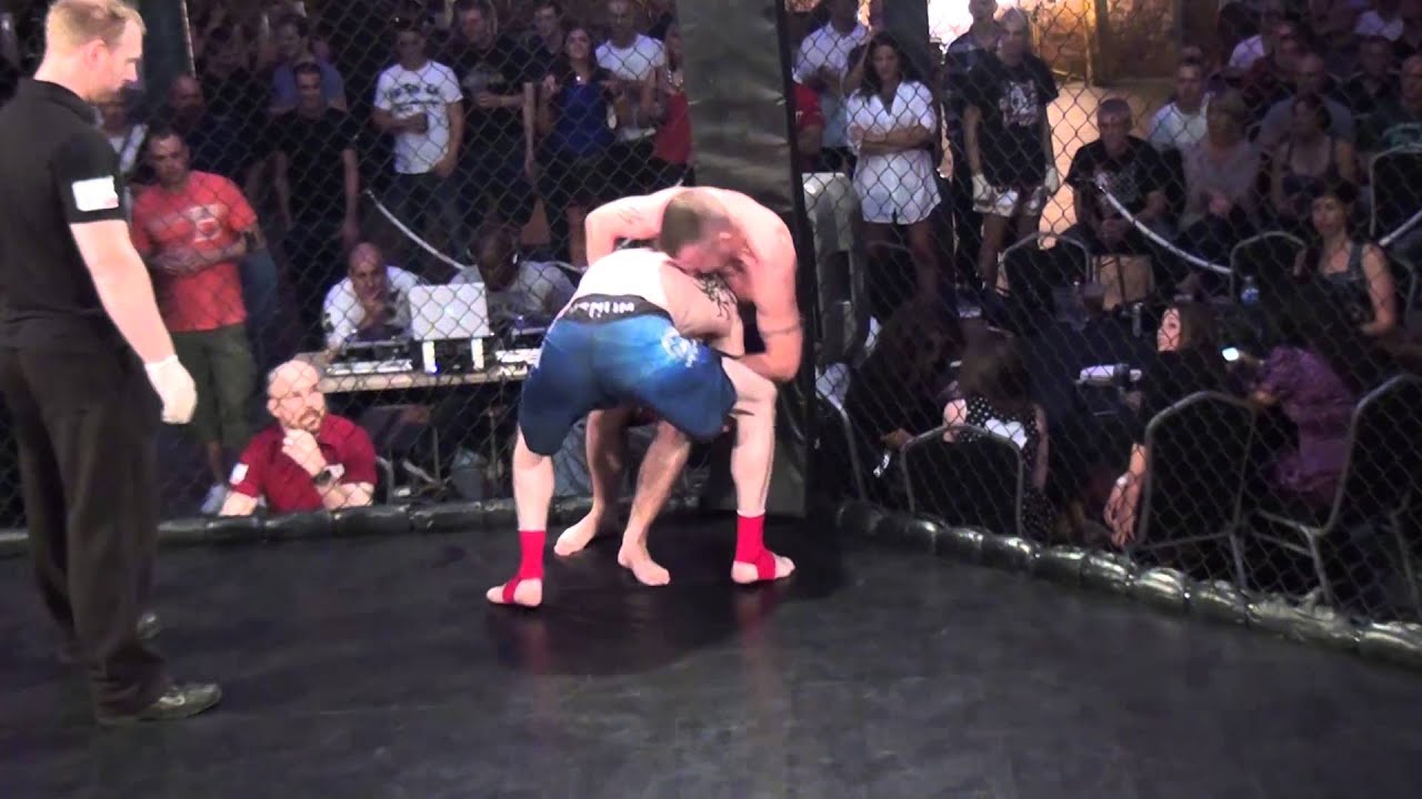 Shane Bosworth Vs Scott Smith MMA Urban Knights 6 - YouTube
