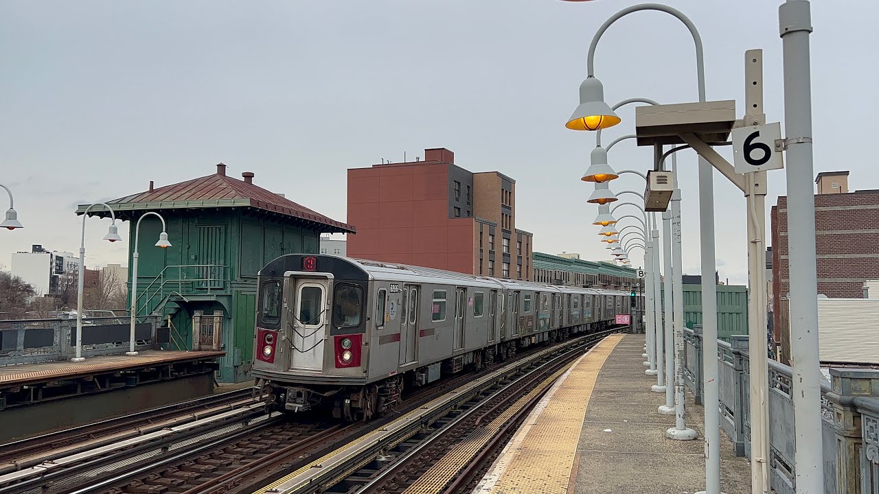 ⁴ᴷ⁶⁰ NYCT Subway: 1999-2003 Bombardier ‘2’ bypassing Freeman Street ...