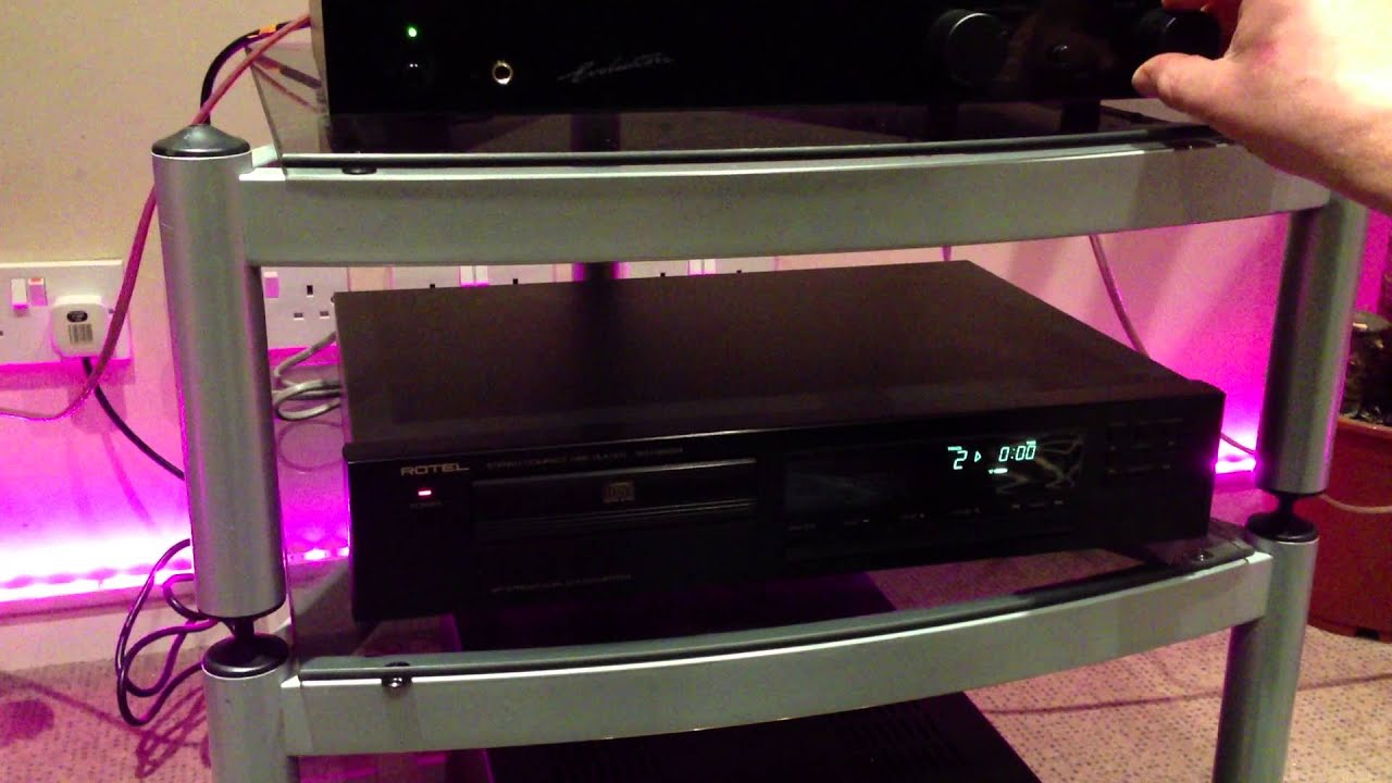 B&W AURA VA-100 AMPLIFIER & ROTEL RCD-965BX CD PLAYER - YouTube