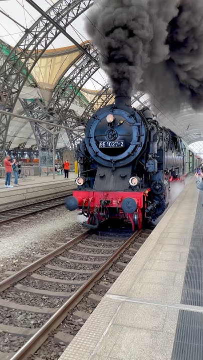 Dresden Hbf unter Dampf🚂 ️ #eisenbahn #dampflok #train #trains #railway #fire #coal #water #oil ...