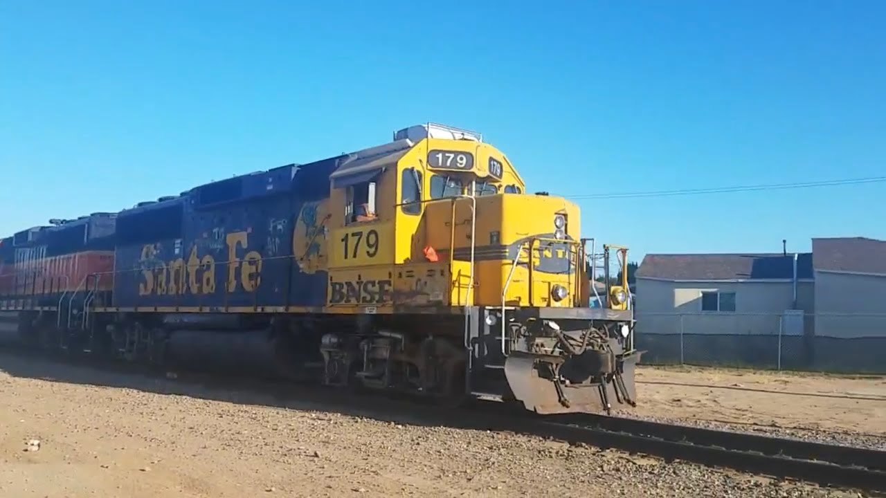 BNSF 179 leads the harbor sub 5/27/20 - YouTube